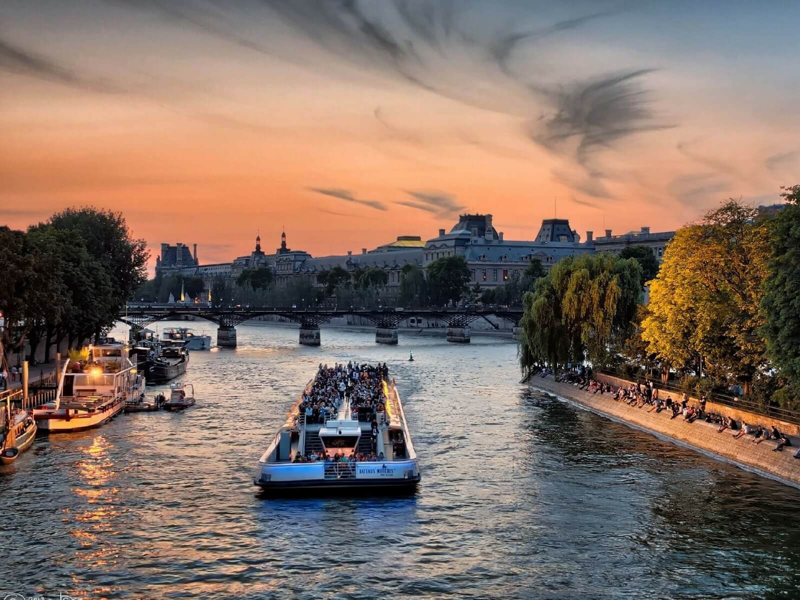 How To Make The Most Of Your One Day In Paris: Secrets and Tips