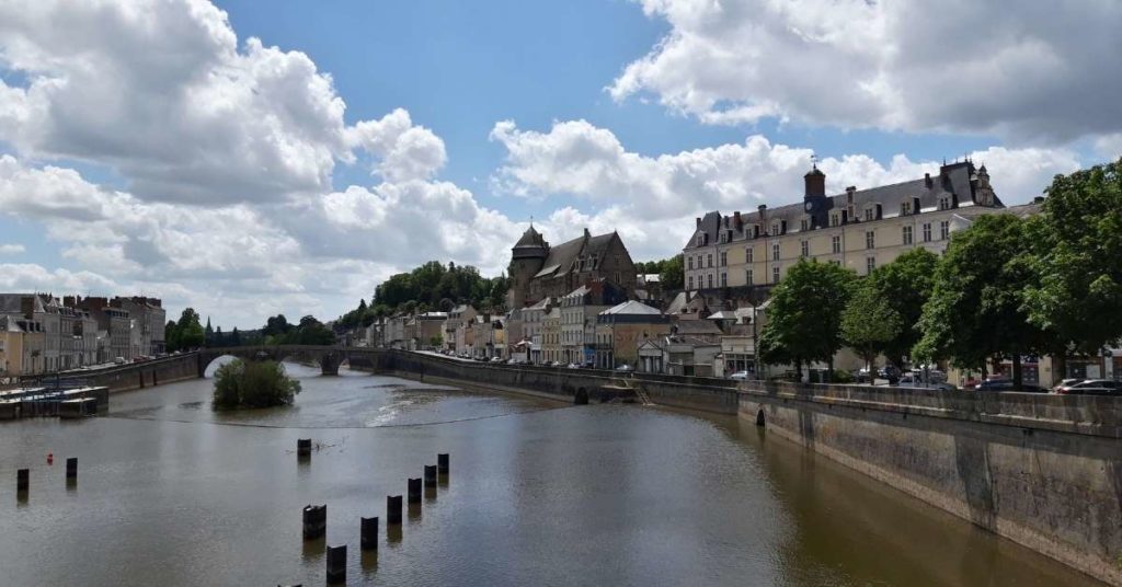 Starting a New Life in the Mayenne - Join Us in France Travel Podcast