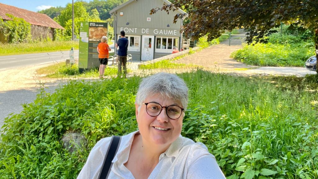 Tips for Visiting Font de Gaume in the Dordogne - Join Us in France ...